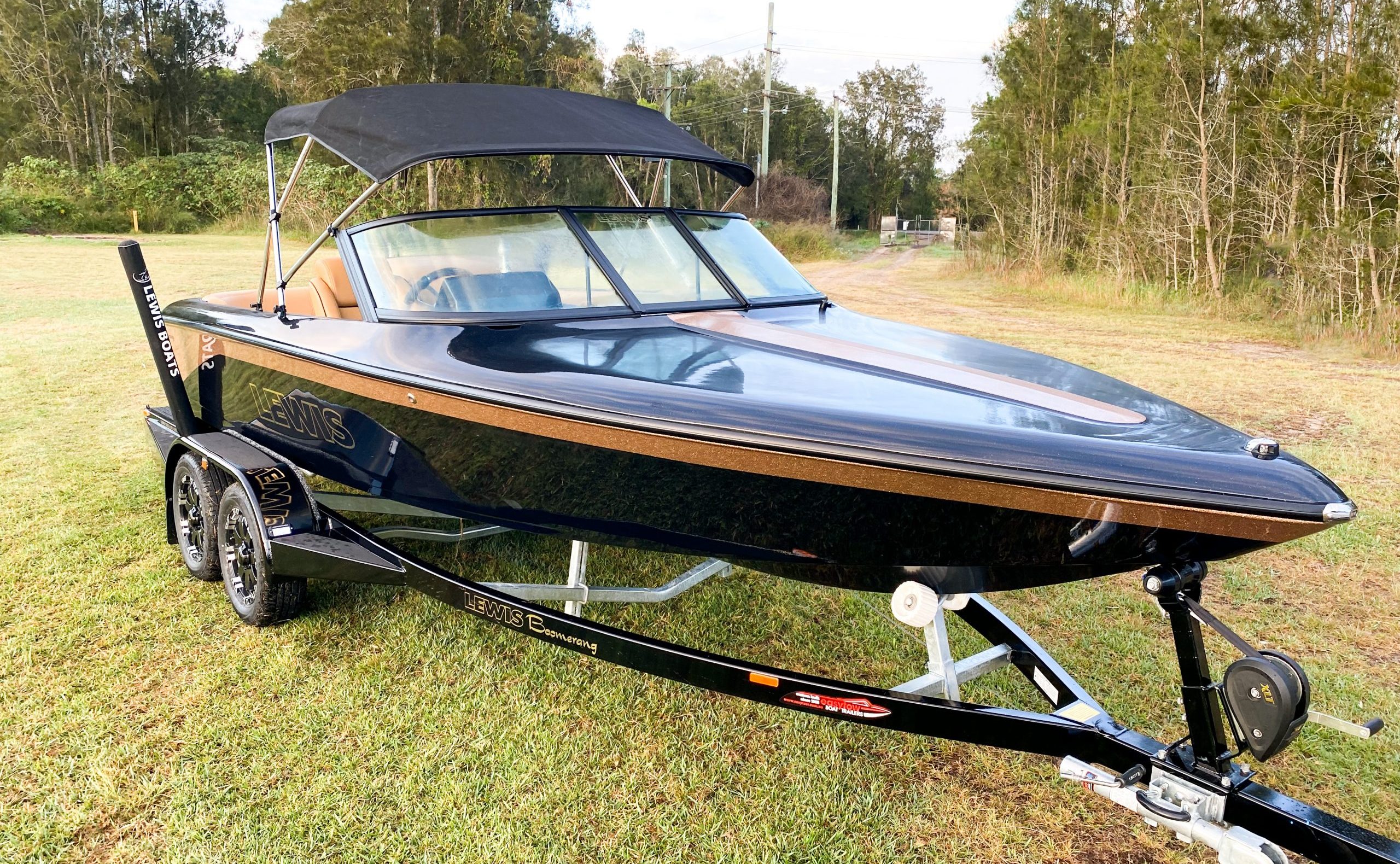 Boomerang - Lewis Boats