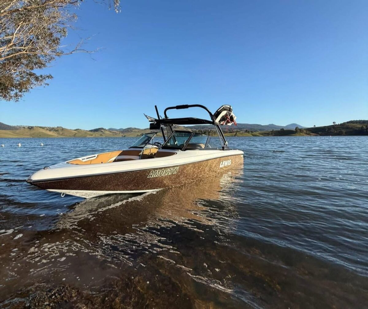 Owners Album - Lewis Boats